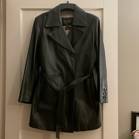 Wilsons Leather | Jackets & Coats | Vintage Wilsons Leather Trench Coat ...